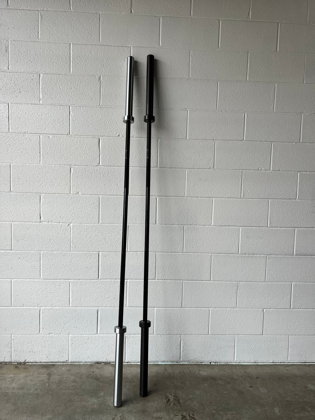 Courage Blacked Out 45lb Barbell – Courage Heavy Equipment