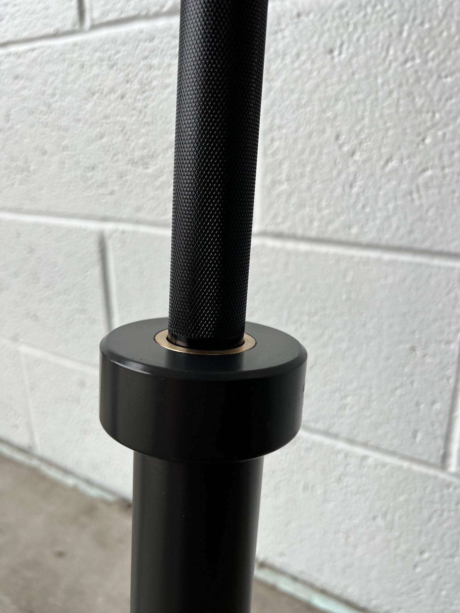 Courage Blacked Out 45lb Barbell – Courage Heavy Equipment